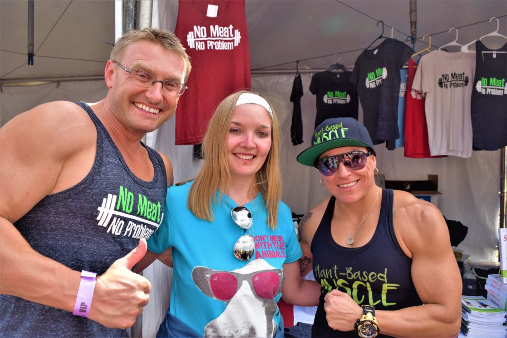 Robert Cheeke, Plant based muscle, Vegan Street fair Los Angeles ...