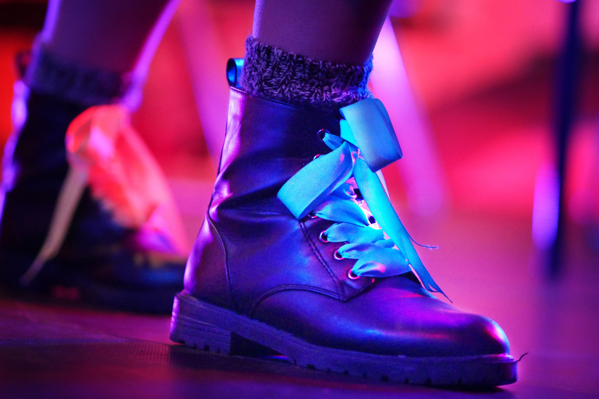 4 Amazing Shoes to Pack for 2022’s Music Festival Season – Round the ...